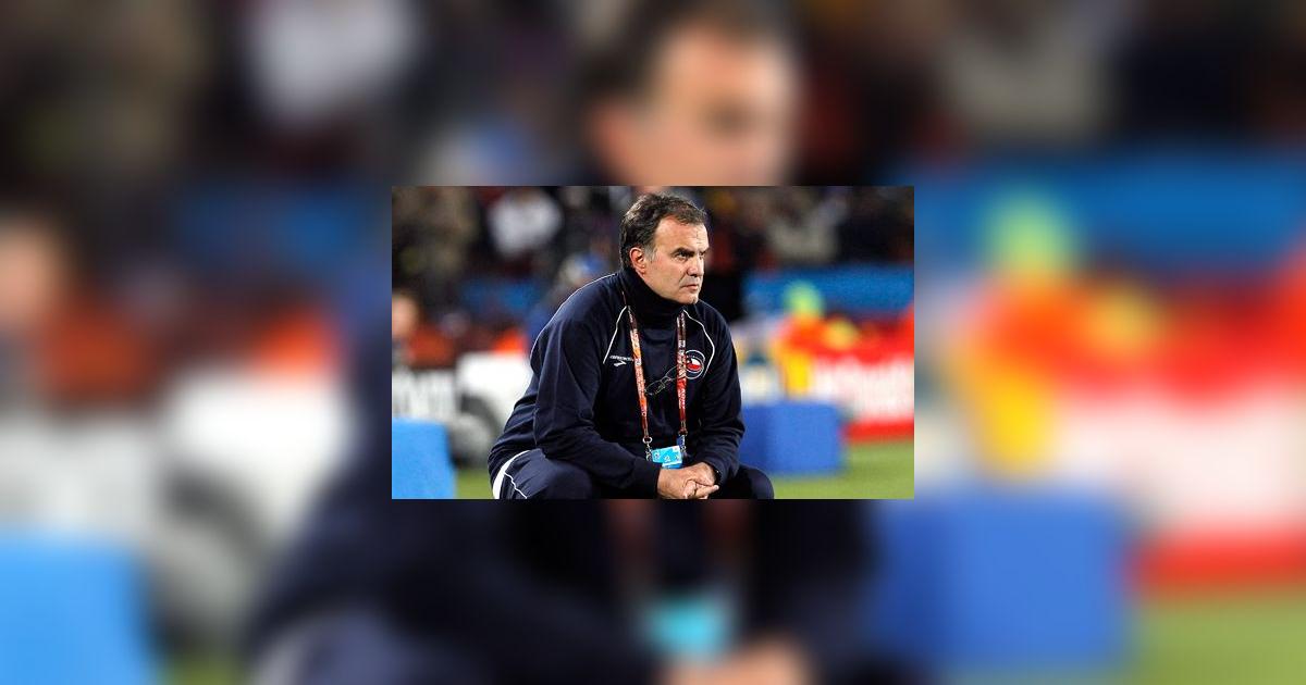 Bielsa llegó a Chile para analizar su futuro con la ‘Roja’