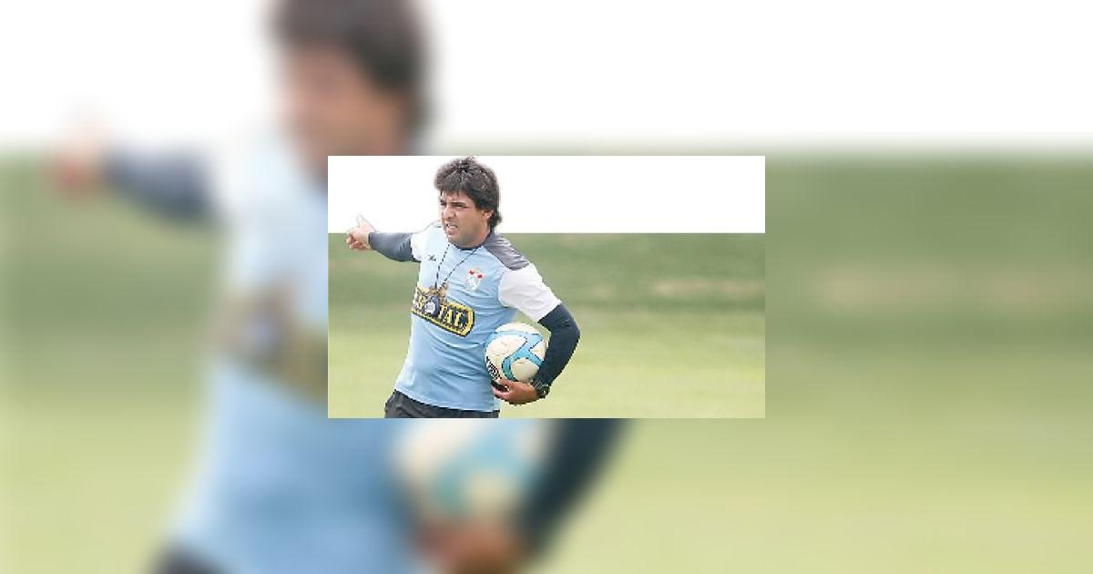 Guillermo Rivarola: Cristal tiene la obligación de ganarle a Cobresol