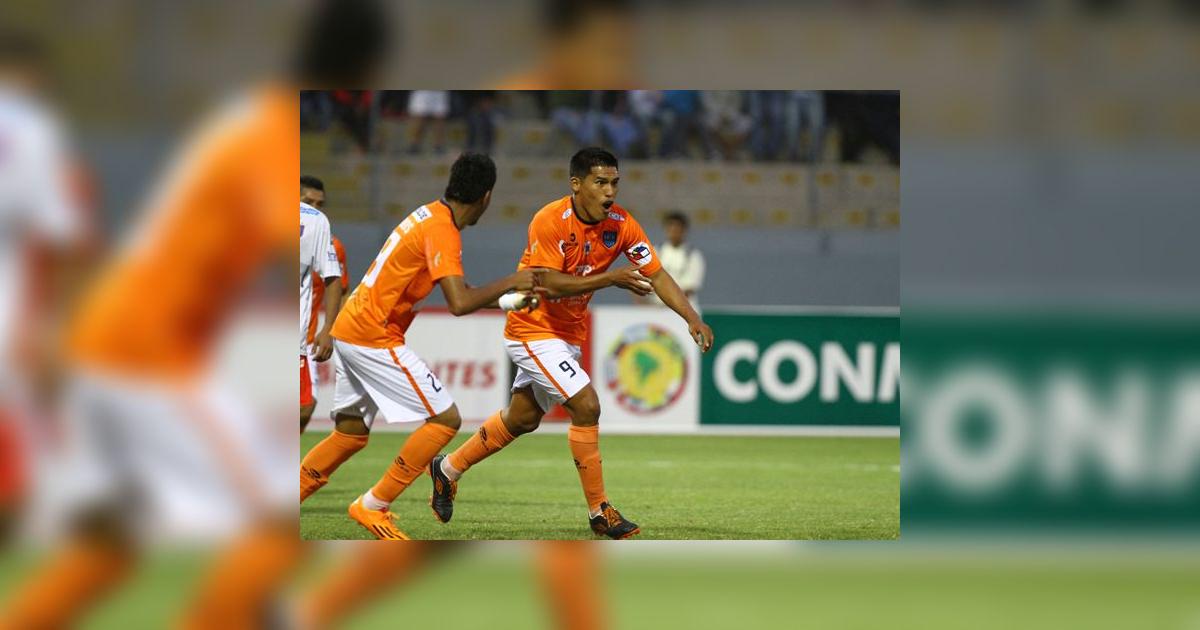 César Vallejo: Andy Pando elegido en el once ideal de la Copa ...