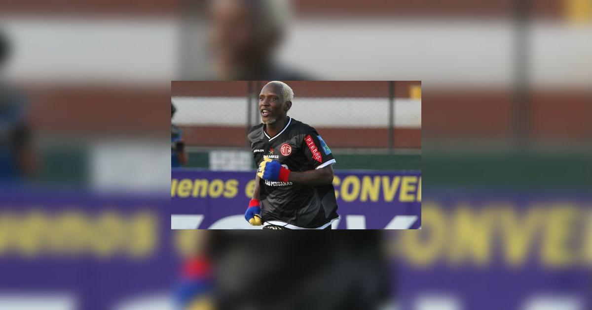 UTC: colombiano Henry Solís sorprendió con radical cambio de look