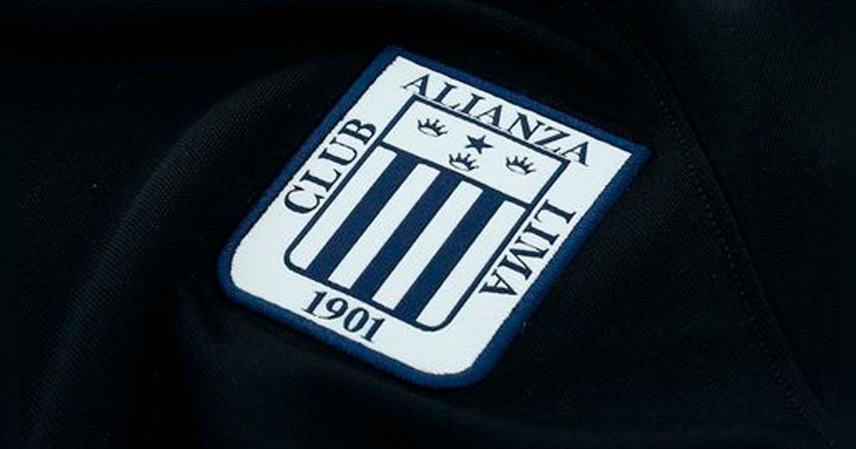 Es parte de la selección peruana, se ha despedido de su equipo y jugará ...