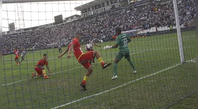 Mauricio Affonso y el gol de oro que mete a Alianza Lima a la semifinal ...