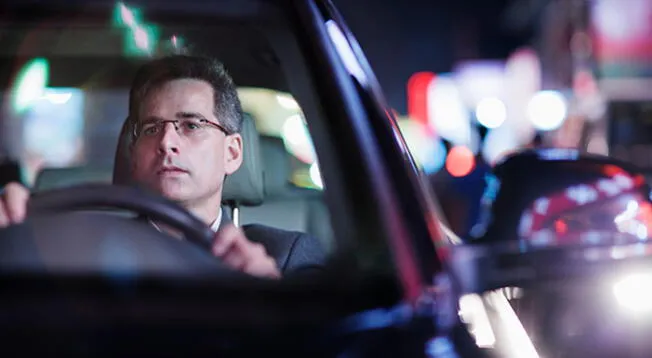 Las 5 cosas que debes tener en cuenta si vas a conducir un auto de noche